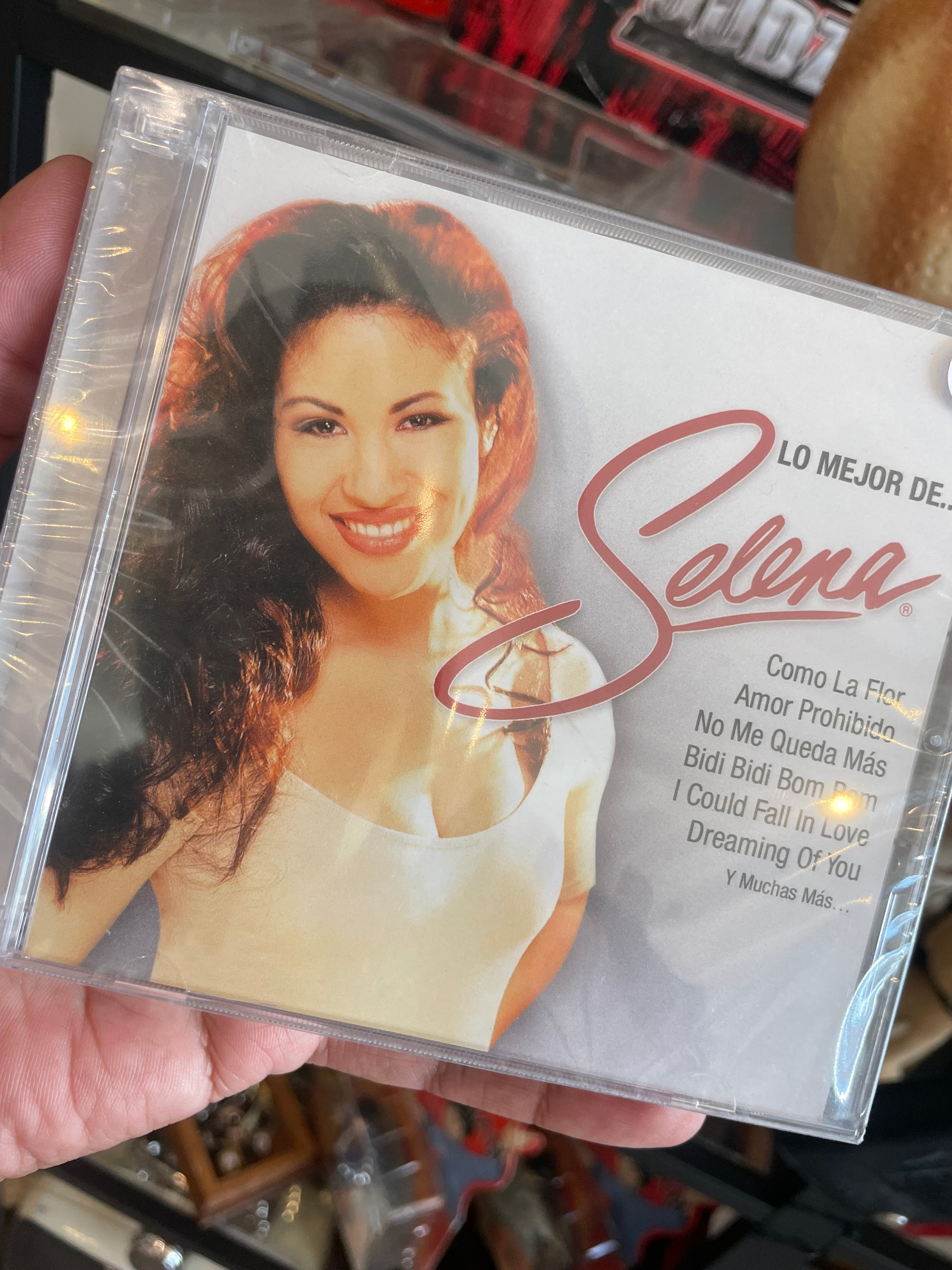 Selena CD – The junque store